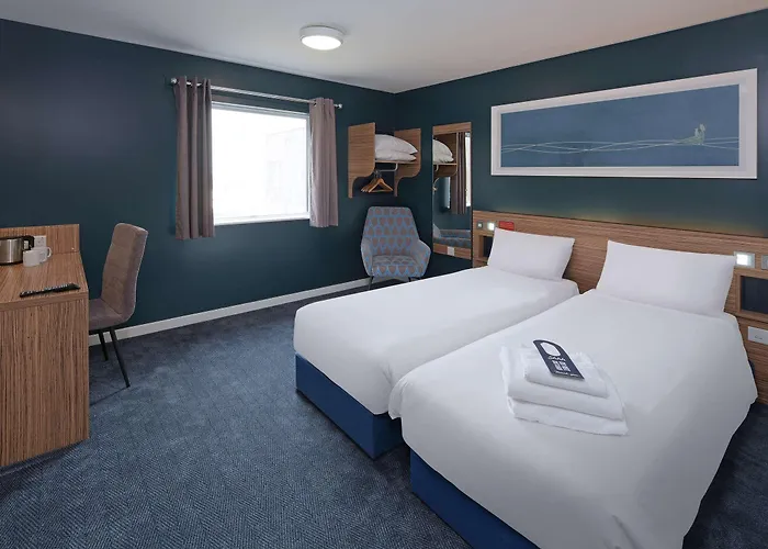 TRAVELODGE LONDON TOWER BRIDGE LONDON