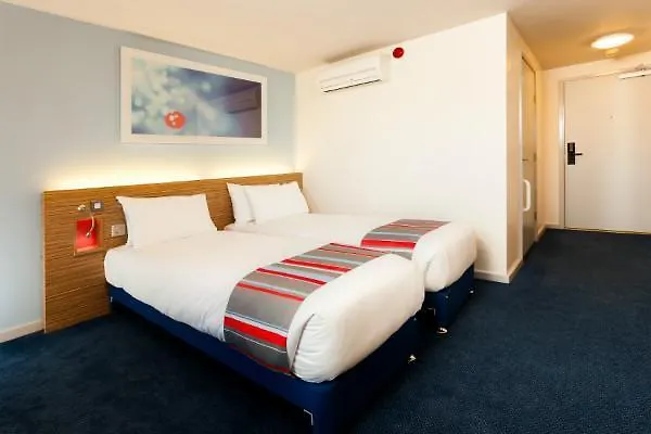 TRAVELODGE LONDON TOWER BRIDGE LONDON